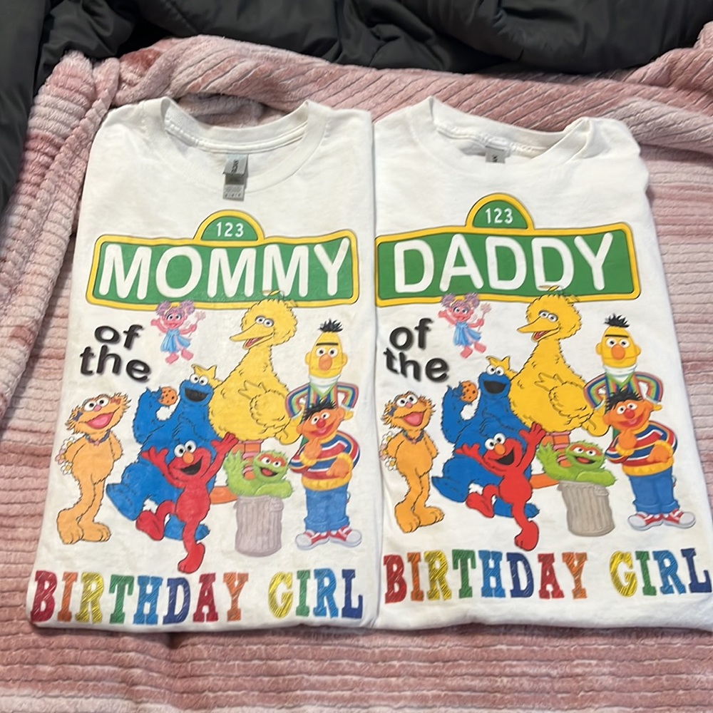 Sesame Street Mommy & Daddy Of The Birthday Girl Tees - Gem